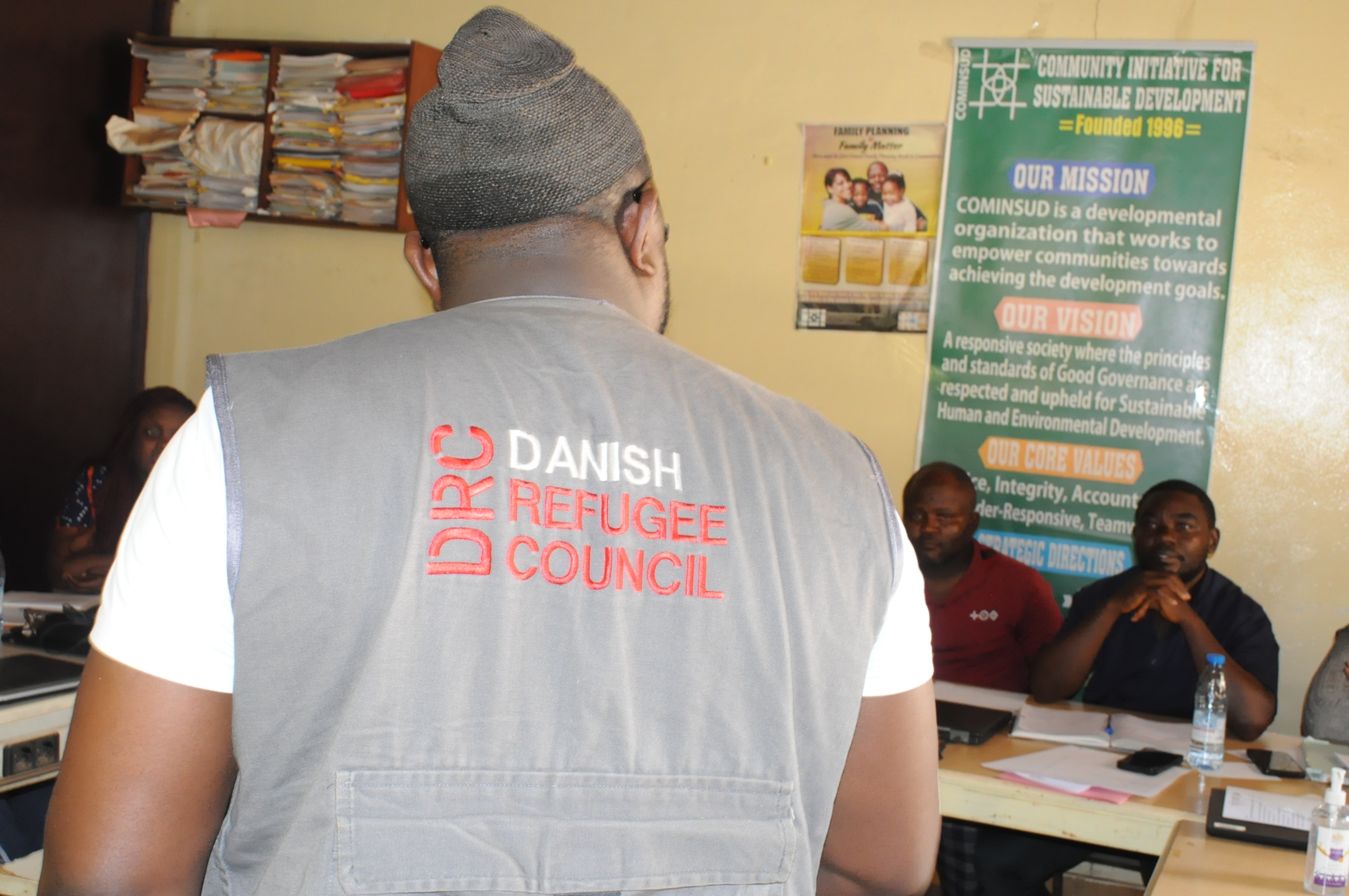 Danish Refugee Council (DRC) trains COMINSUD staff on Humanitarian ...